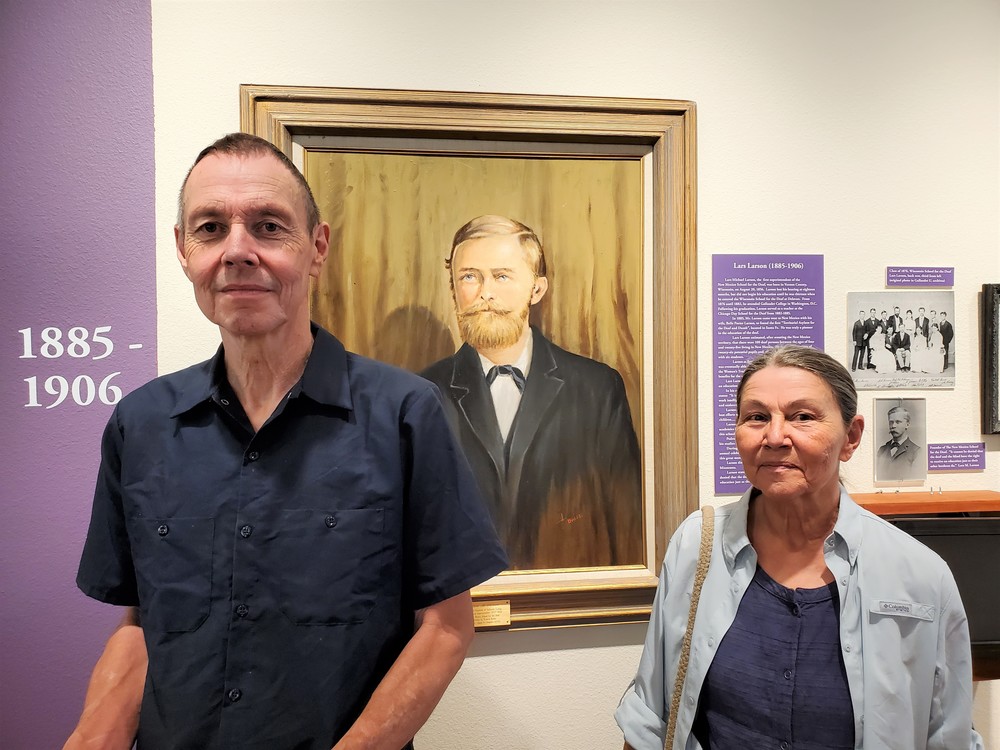 Visit from the Larson Family | New Mexico School for the Deaf